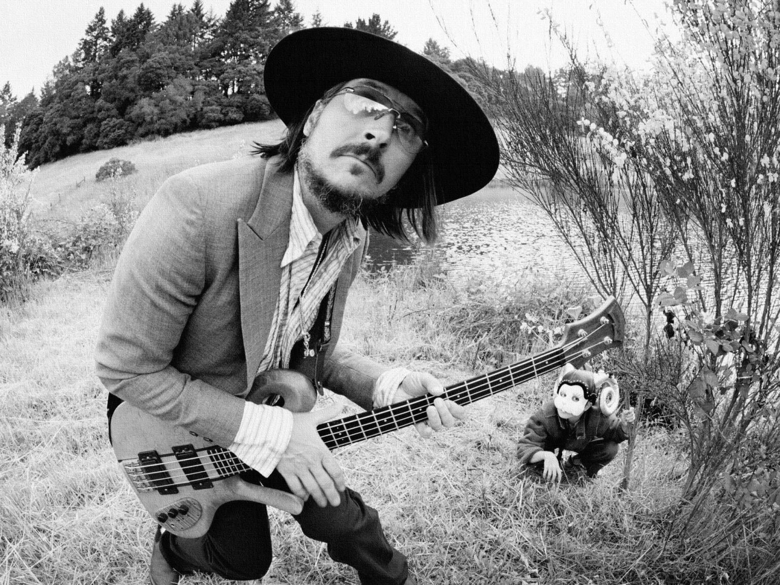 Les Claypool The Legendary Primus Bassist and His Unconventional ...